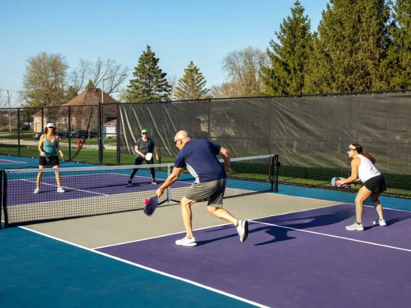 How Many Calories Does Pickleball Burn? A Complete Guide to Fitness on